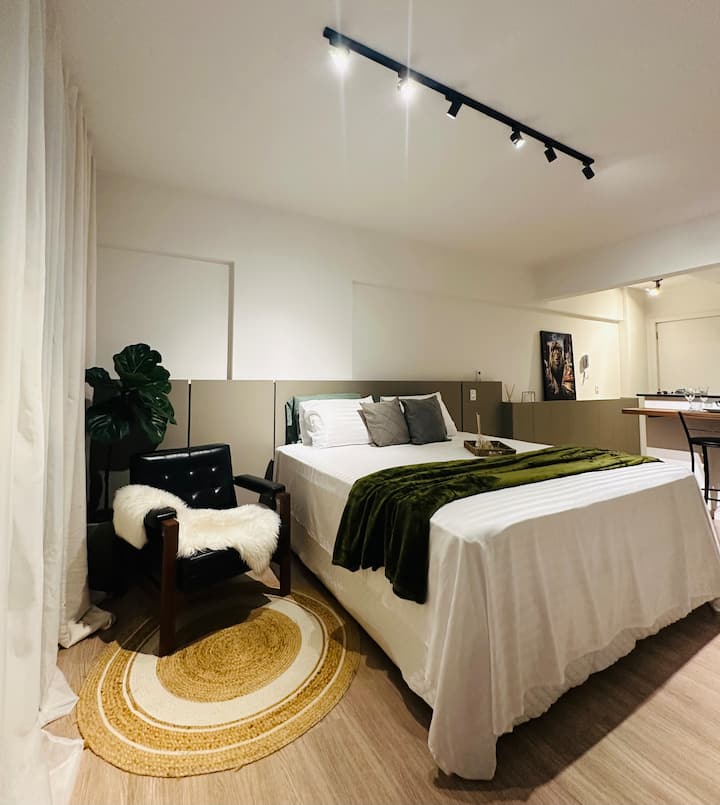 Studio Completo Com Cama King E Garagem Exclusiva. - Novo Hamburgo