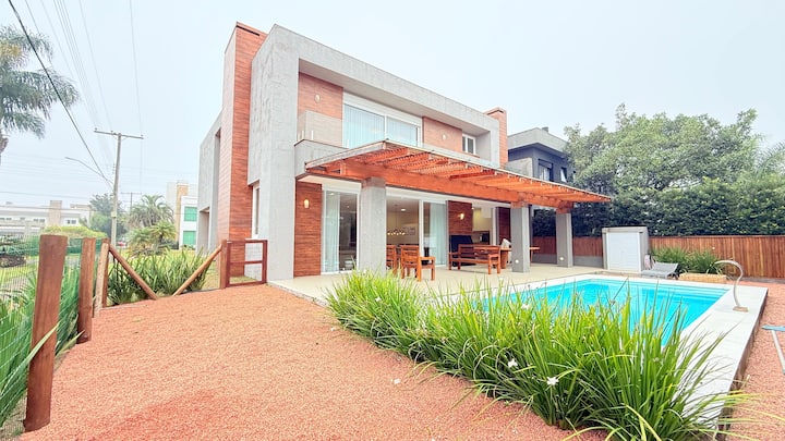 Super Casa Luxuosa Para 10 Pessoas Com 4 Suites - Capão da Canoa