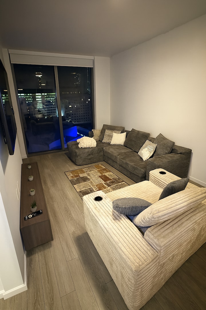 Miami Luxury Gem - 2br/2ba + Rooftop Pool & Views - Miami
