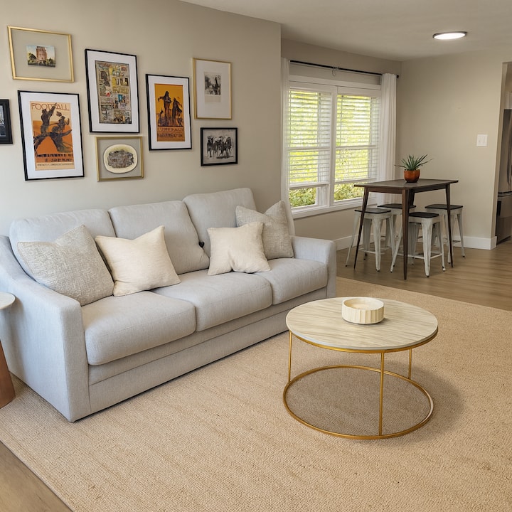 Modern Home Close To Campus - South Bend