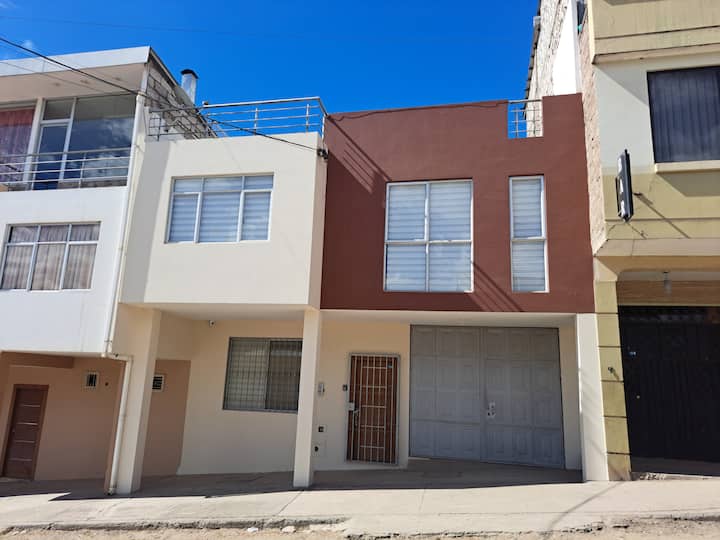 Casa Atardeceres Dorados|comodidad| Agua Caliente - Catamayo