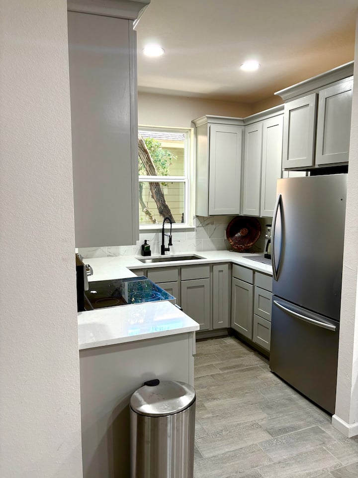 Cozy Urban Oasis-near Sea World-downtown Sa - Briggs Ranch – San Antonio