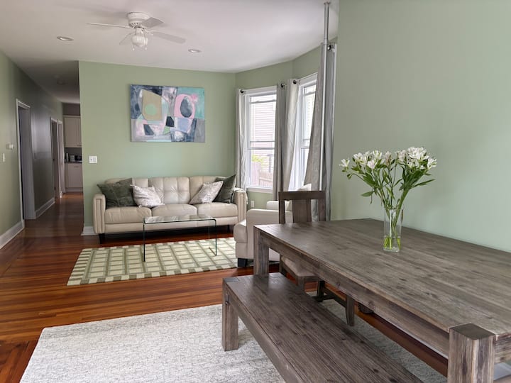Centrally Located 2 Br Home - Salem, MA
