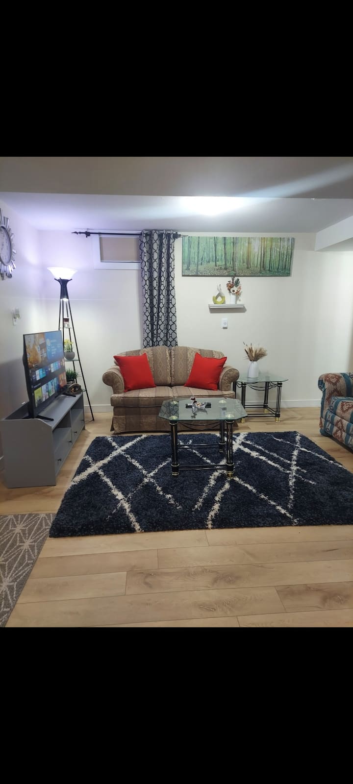 Emerald Place- 1 Bedroom Basement Suite. - サスカトゥーン