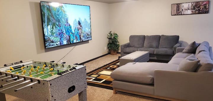 Modern Comfort In Fargo’s Deer Creek - North Dakota