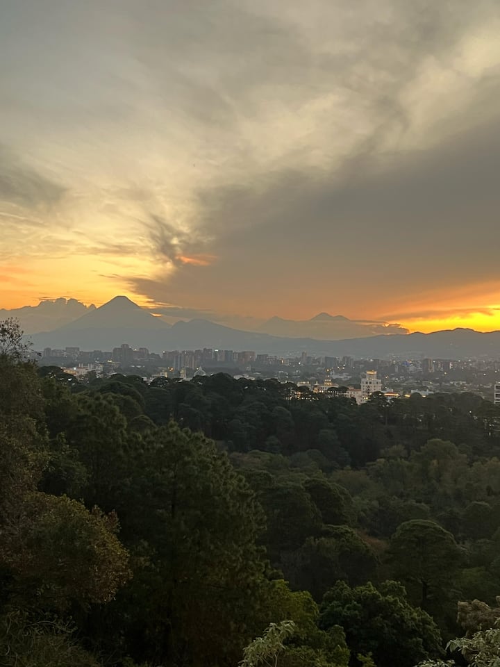 Vista A La Ciudad Zona 16 - Guatemala City