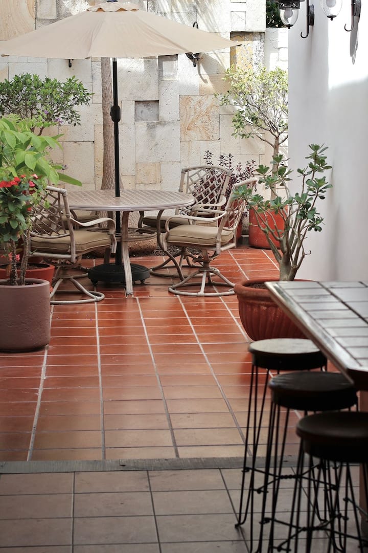 Casa Lalis ·
A Minutos Del Centro De Oaxaca - Mexico