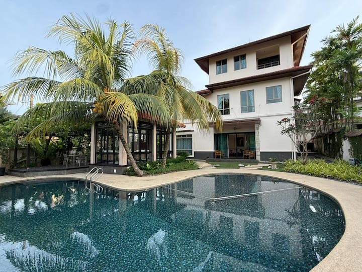 Urban Resort Villa | Bbq | Ktv | Pool | Ev Charger - Johor Bahru