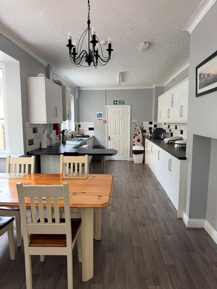 Cleethorpes, Fabulous Location!
Rm 2 - Cleethorpes