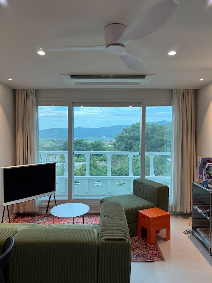 왕릉,남산뷰/신축한옥/독채/단체/프라이빗/무료자전거/황리단길,경주역,경주Ic 5~10분거리 - Gyeongju-si