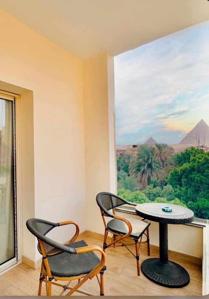 اطلاله علي اهرامات بلازا - الجيزة