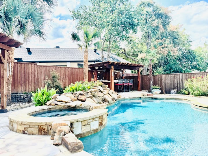 Botanical Oasis Resort 5br 5ba Pingpong Sleeps 20+ - McKinney, TX