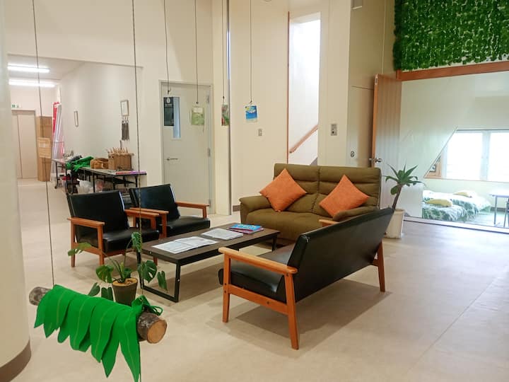 ぷらっとやえせ_八重瀬町観光・地域交流宿泊施設（南国ペンション風・公共のお宿） - Okinawa Prefecture, Japan