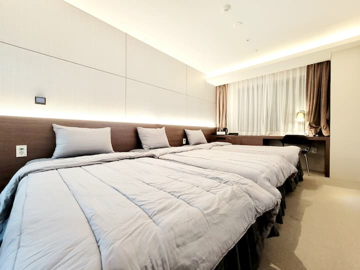 P7 With Three Friends - 기흥구