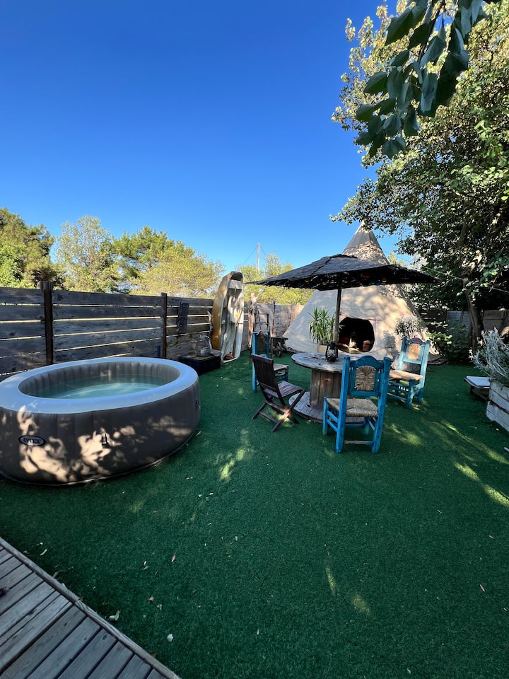 Tipi Bohème Et Rustique - La Bouilladisse