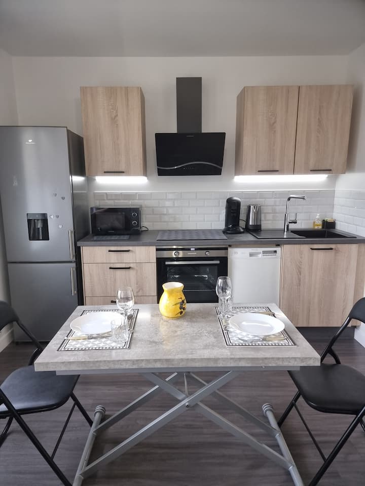 T2 Avec Parking - Proche Thermes, Lac Et Montagnes - Aix-les-Bains