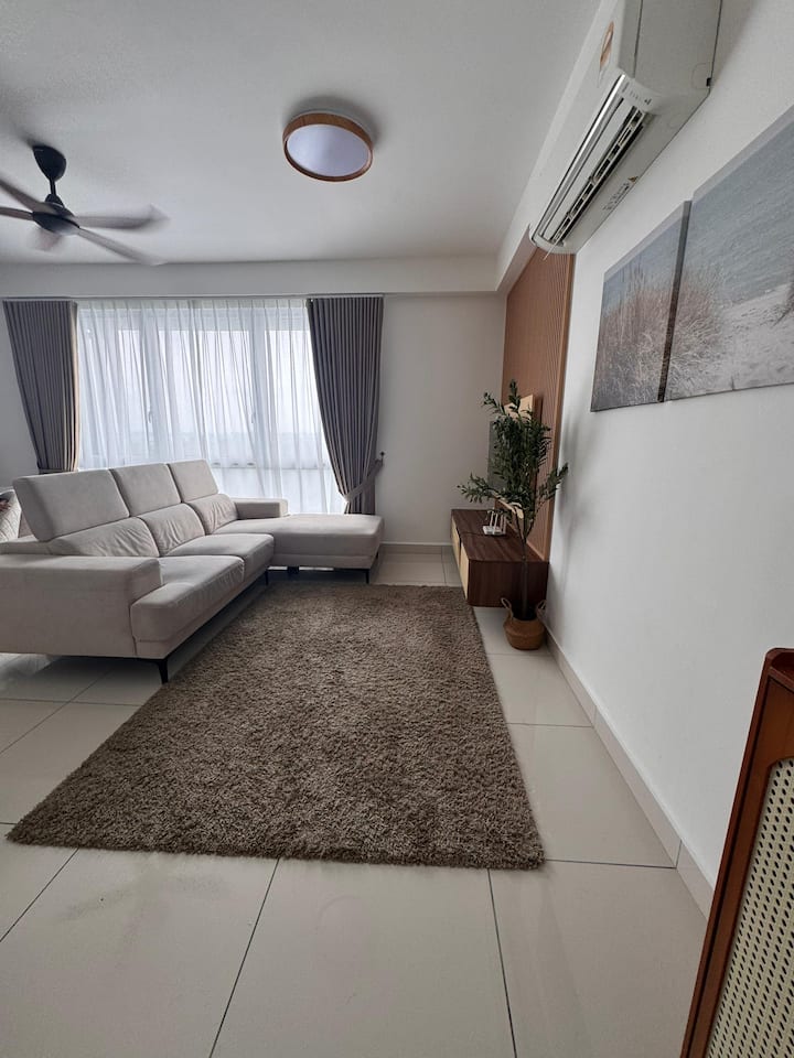 Homestay 3r2b @ Mirai Residence, Kajang. Near Ukm. - Semenyih