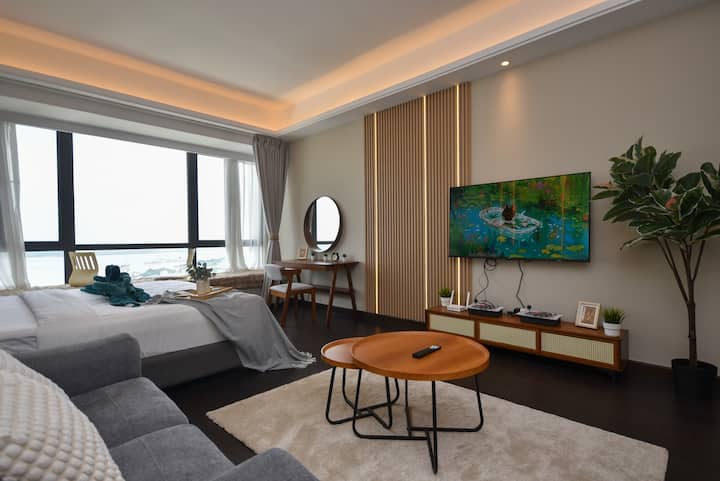 【Stunning Seaview!】r&f Luxury Studio【arcade Game】 - Yishun