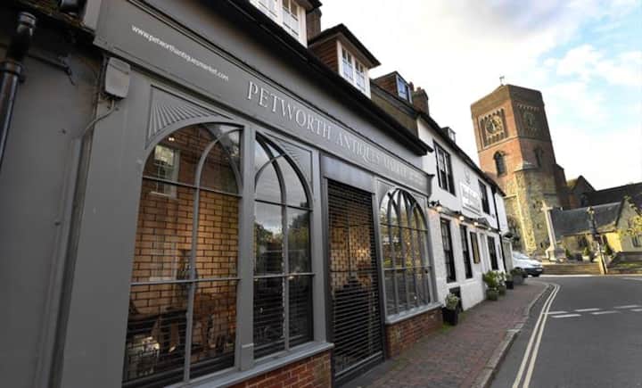 The Mews Pet-friendly + Parking - South Downs