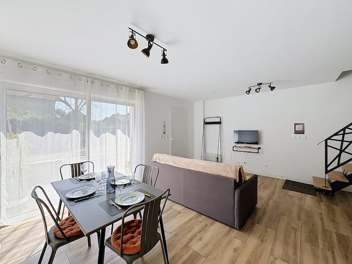 Maison 4 Pers. | Terrasse | Fibre | Parking - Pérouges