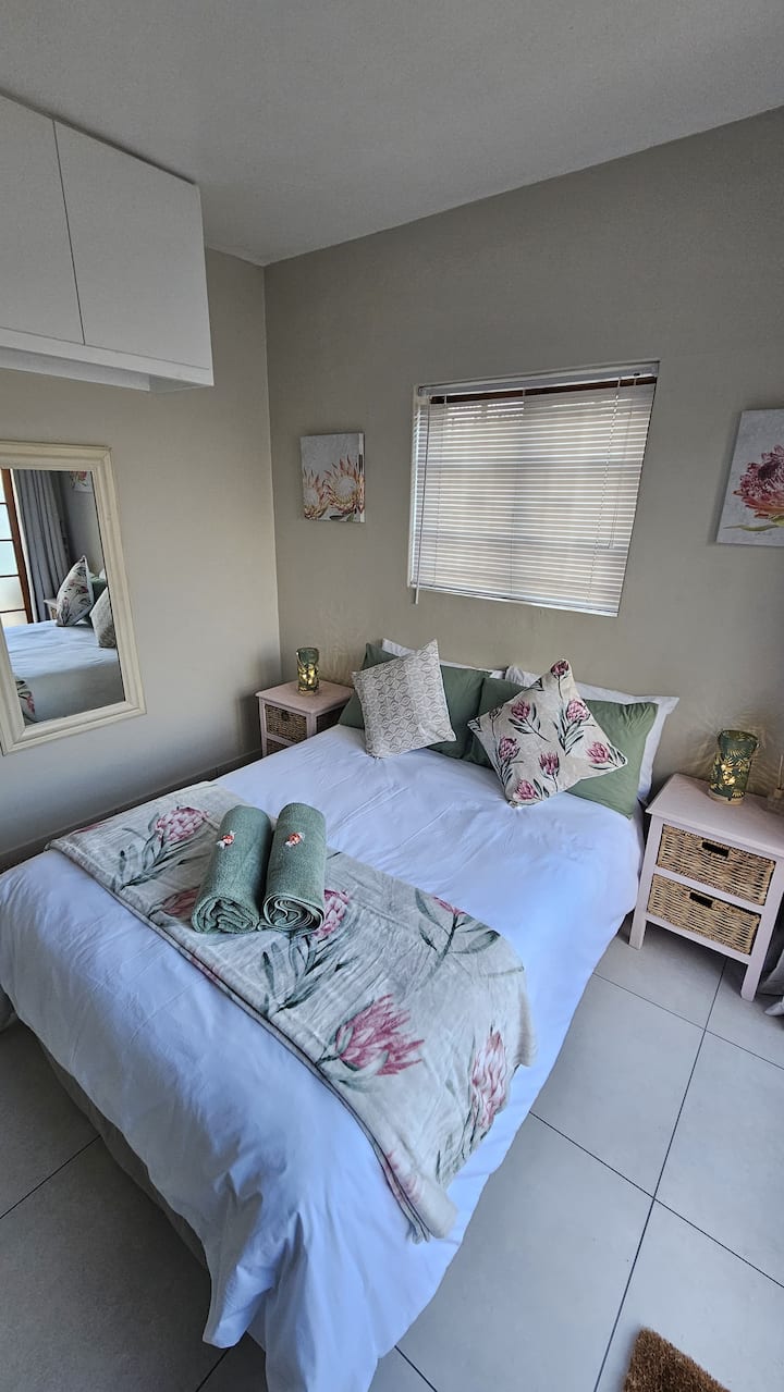 Protea Rus - Wellington, South Africa