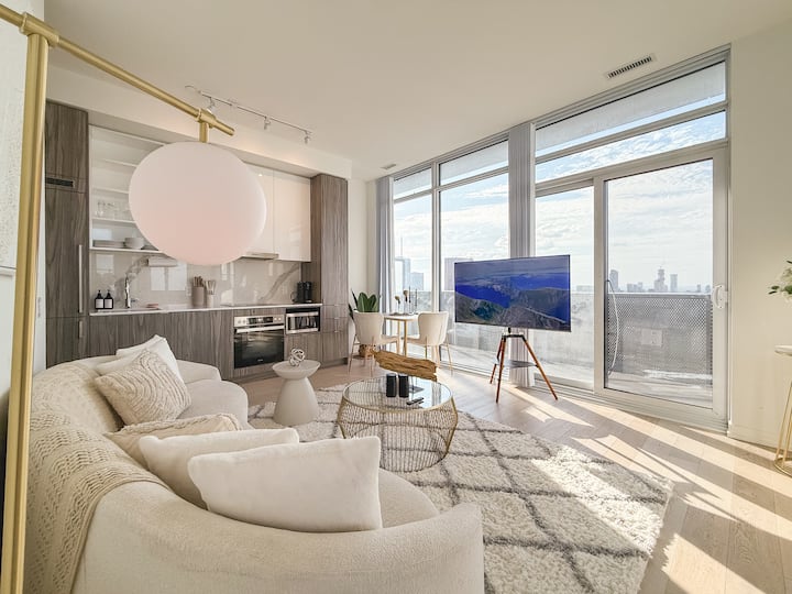 Outstanding 2br Penthouse In The Clouds Of Toronto - Toronto