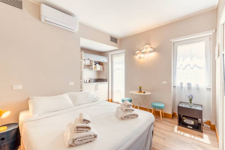 Double Pixel Apartments - Rome