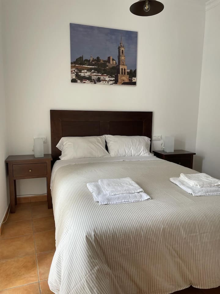 Apartamento Puerta Del Perdón - Constantina, España