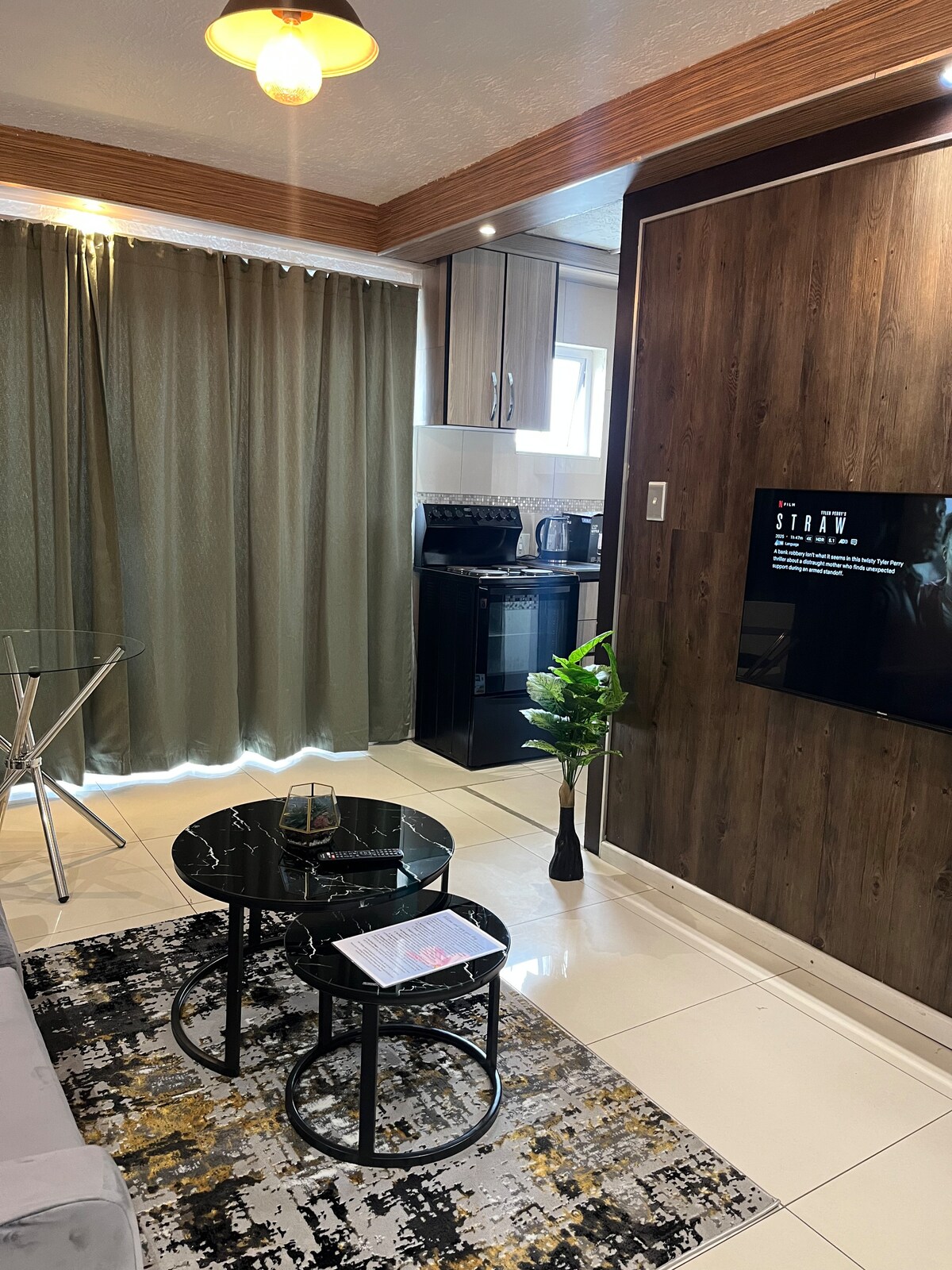 Thatishi's Sandton Apartment - Flats for Rent in Sandton, Gauteng ...