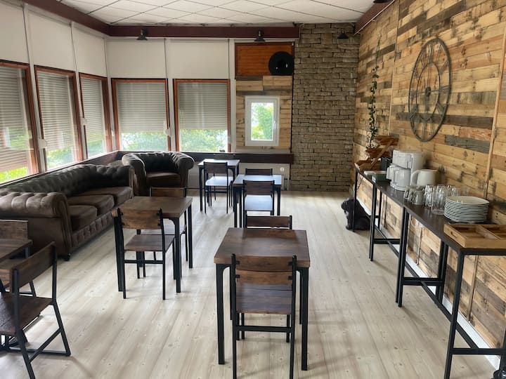 Chambre Le Faucon • Confort, Calme & Jacuzzi - Moirans-en-Montagne