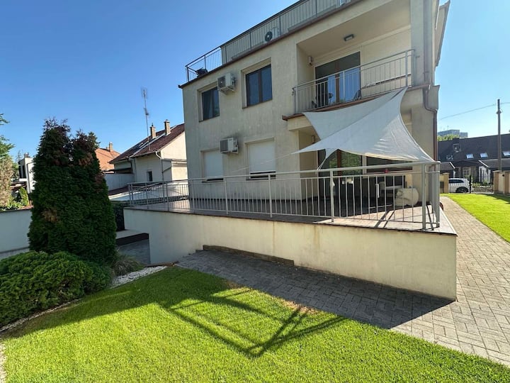 Laura Apartman - Debrecen