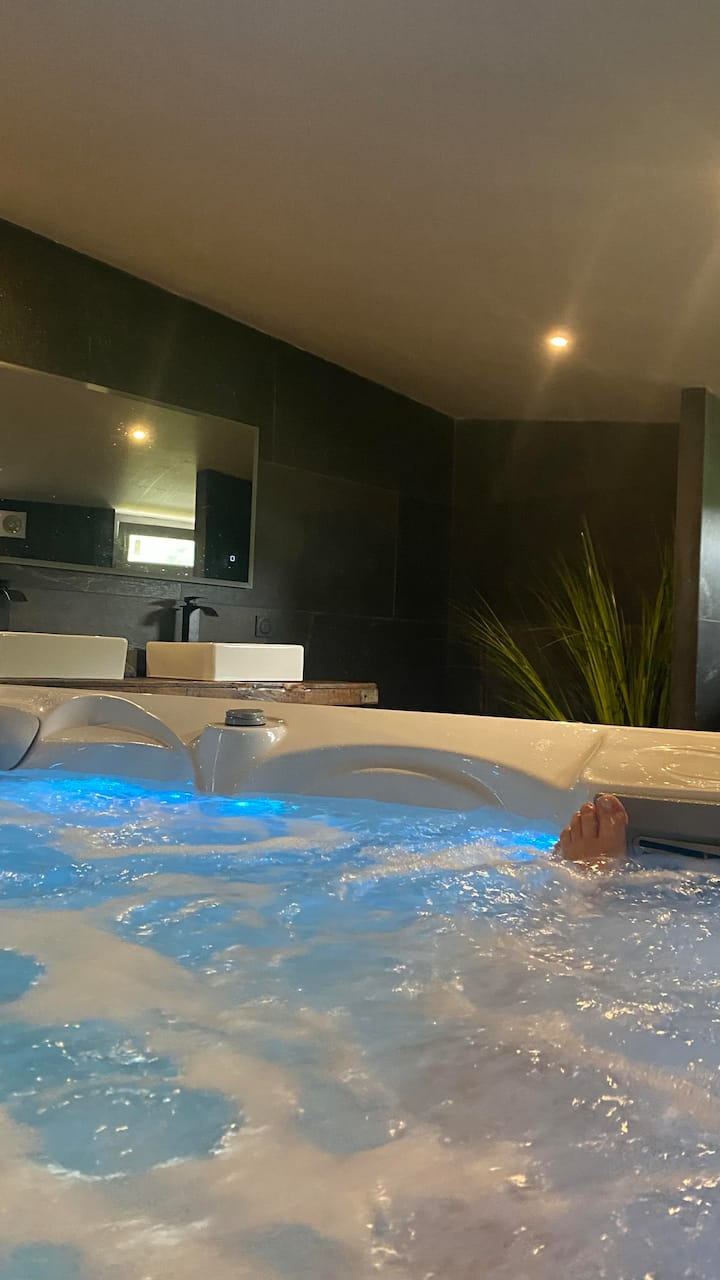 Les Murmures De L'eau,
Chambre D'hôtes Et Jacuzzi - Lannion