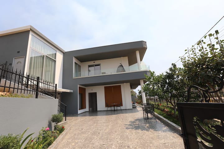 Luiza Apartment - Ksamil