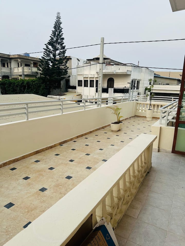 Cosy Duplex à Fidjrosse - Cotonou