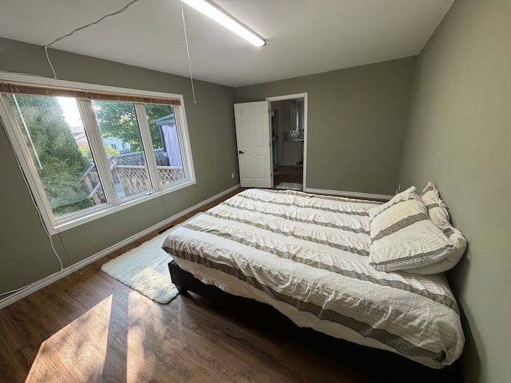 Bright & Super Spacious Room - Sault Ste. Marie