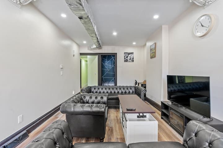 Spacious Home In Troy - トロイ, NY