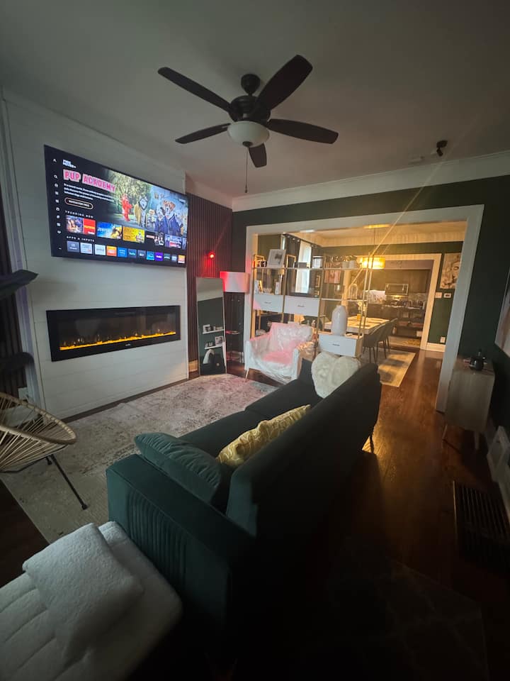 "Peaceful Suburban Escape - Lynwood, IL