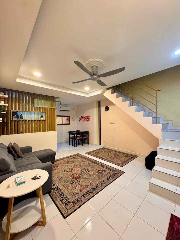 Plus Homestay - Kulai