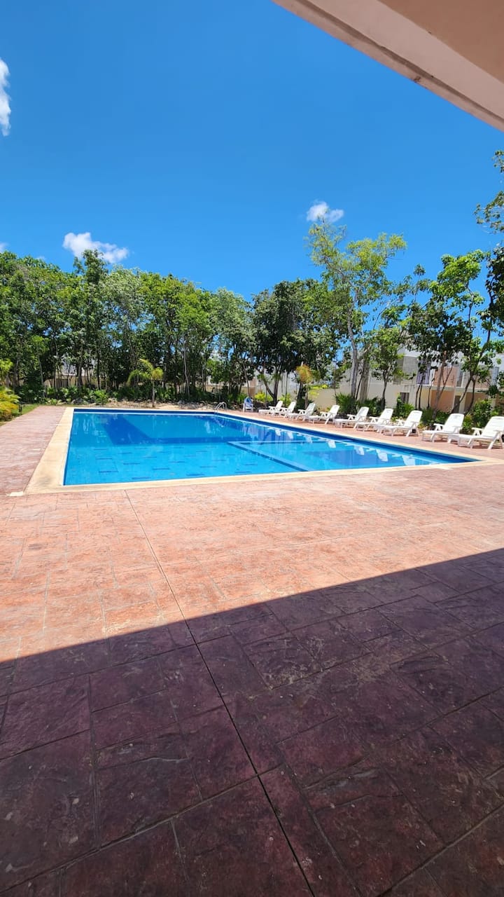 Casa Vacacional Con Alberca, Columpios. - Cancún