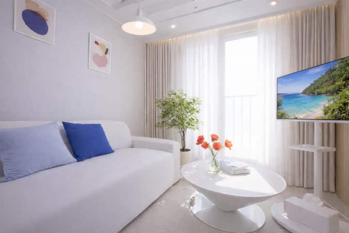 신축.서울.홍대입구역6분.짐보관.무료주차.초고속 Wifi. Netflex.냉난방.마포,신촌 - Séoul