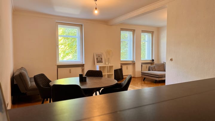 Zentrale Stilvolle Altbauwohnung - München