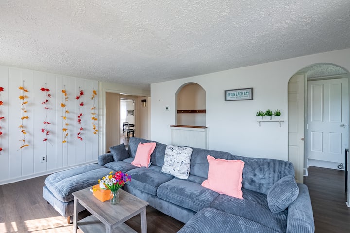 Cozy 3-bedroom In Philly Suburb (Paoli) - Malvern, PA