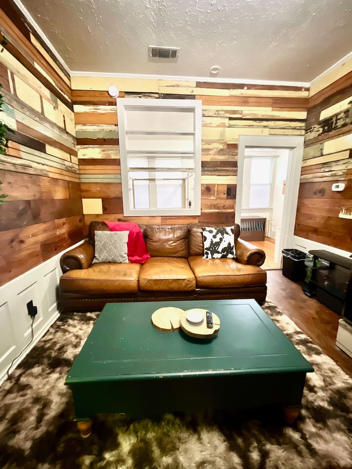 The Artist’s Loft - Walkable To Bishop Arts - Dallas, TX
