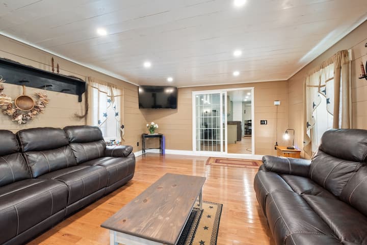 5 Bedroom/5 Bathroom Nh Getaway - Bethlehem, NH