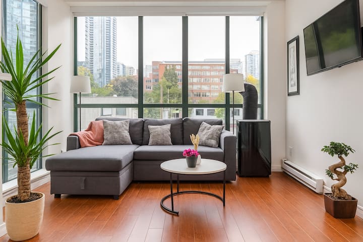 Cozy Beach Getaway Near Seawall - Vancouver