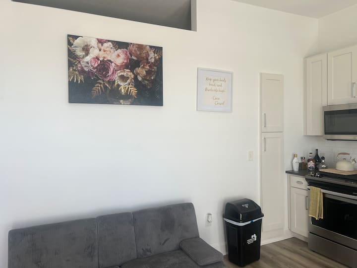 A Quaint Piece Of Pleasure! - Humble, TX