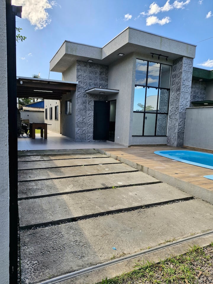 Casa Praia Itapoa Sc
Com Picina - Itapoá