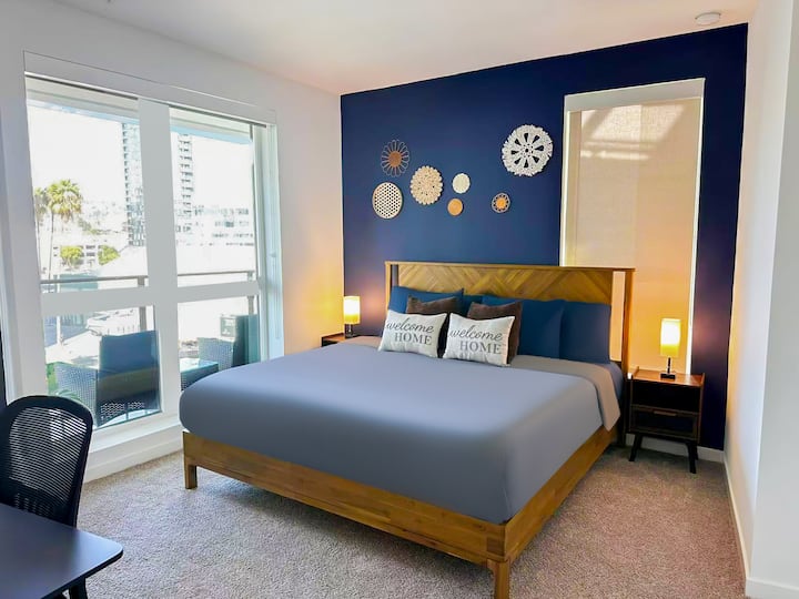 5-min Walk To Walk Of Fame Free Parking Pool Gym - West Hollywood