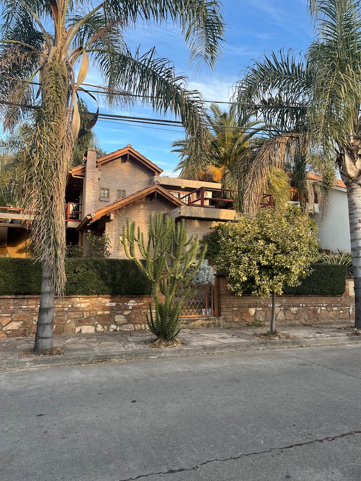 Cabaña En Carlos Paz – Para 4 - Comodidad Y Relax - Villa Carlos Paz