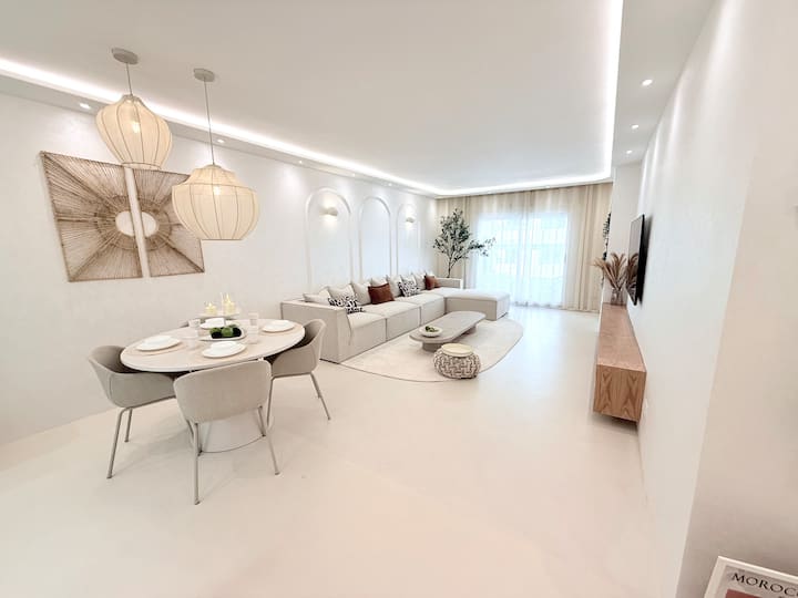 Ville & Mer – Appartement Moderne, Parking Privé - Tangier